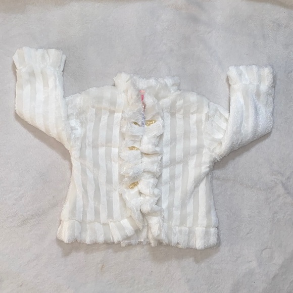 space girl | Jackets & Coats | Space Girl White Faux Fur Jacket | Poshmark